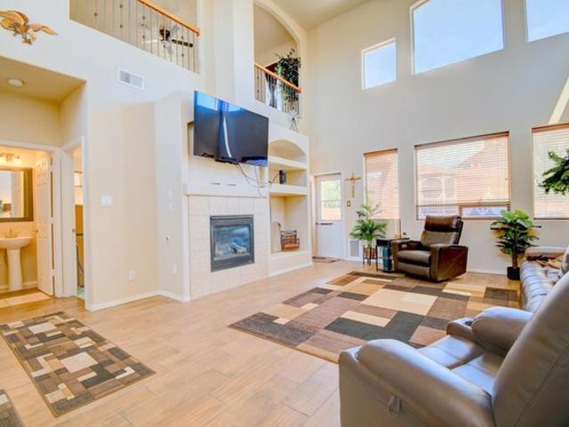 2139 Violeta Cir SE, Rio Rancho, NM 87124