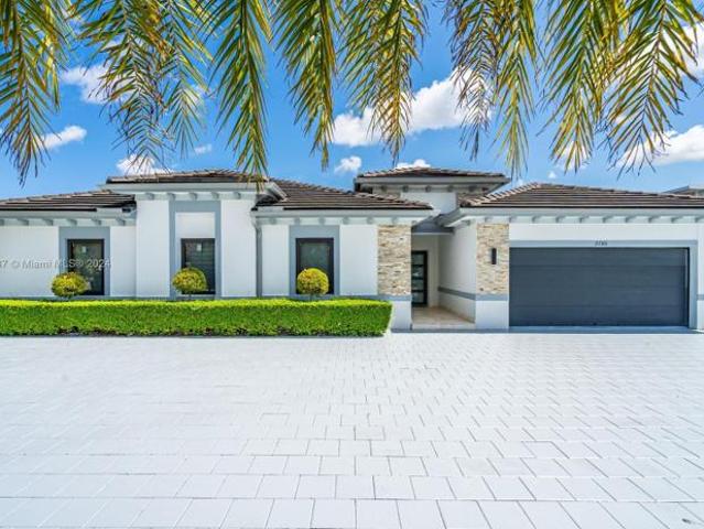 21301 SW 132nd Ct, Miami, FL 33177
