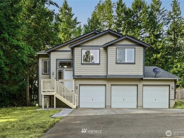 21305 th Street Ct E, Bonney Lake, WA 98391
