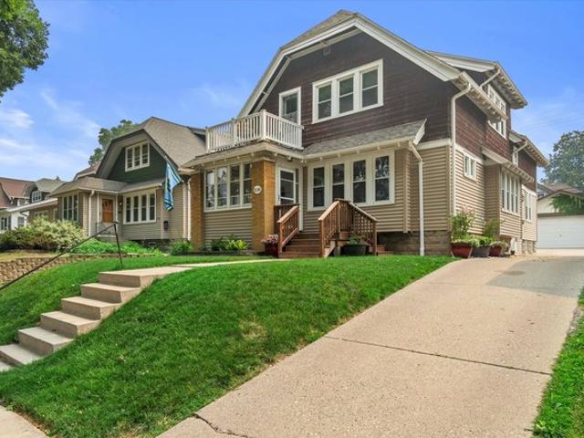 2130 N 62nd St, Wauwatosa, WI 53213