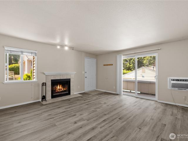 2130 nd Avenue W # C220