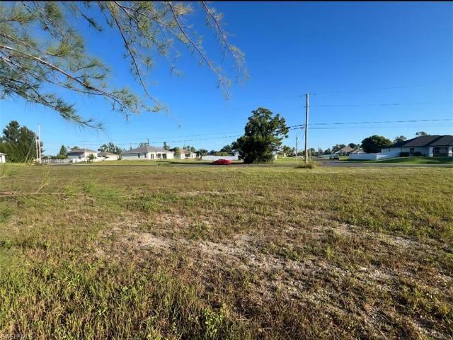 2130 NE 35th Ln, Cape Coral, FL 33909 | MLS #225069