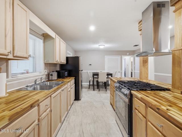 2130 Driftwood Drive