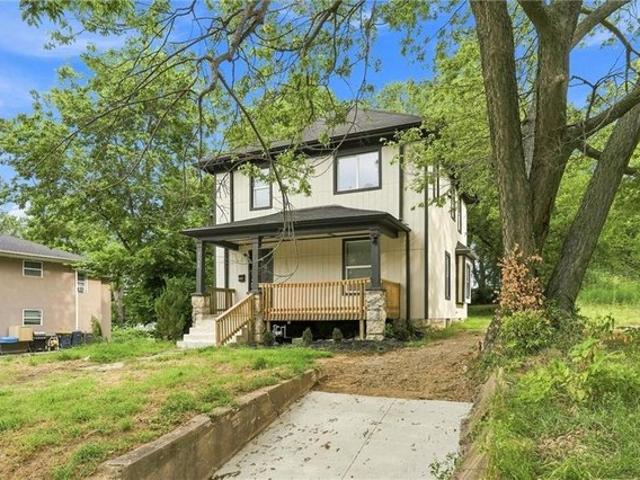 2130 E 24th St, Kansas City, MO 64127