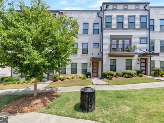 2130 Holtz Ln, Atlanta, GA 30318