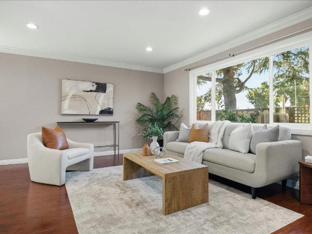 2130 Tampa Way