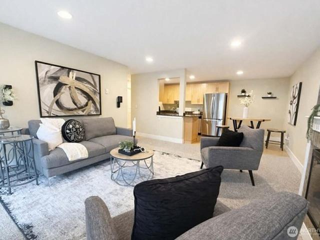2130 th Ave W Apt C208, Mountlake Terrace, WA 98043