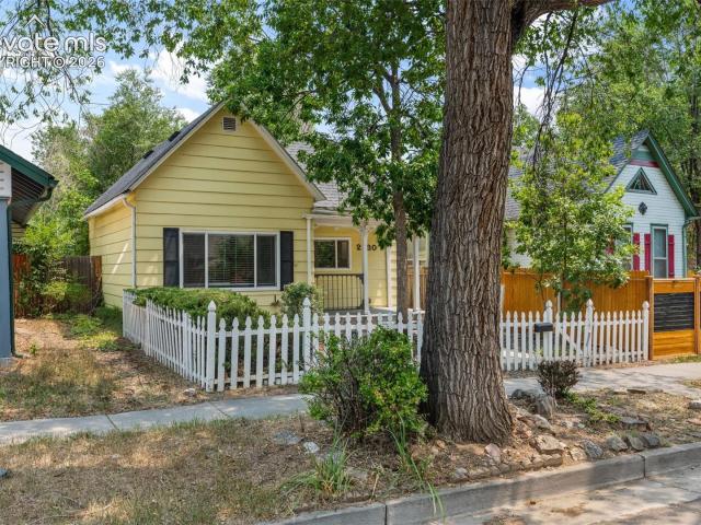 2130 W Kiowa Street