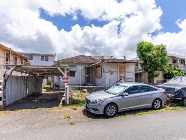 2130 Young St, Honolulu, HI 96826