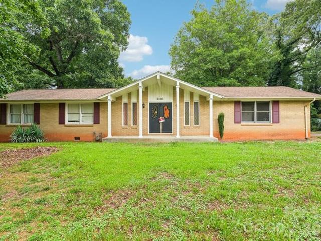 2130 23rd Street Pl NE, Hickory, NC 28601