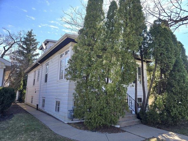 2131 N 76th Ct, Elmwood Park, IL 60707