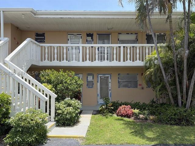 2131 NE 1st Ct Apt 103, Boynton Beach, FL 33435