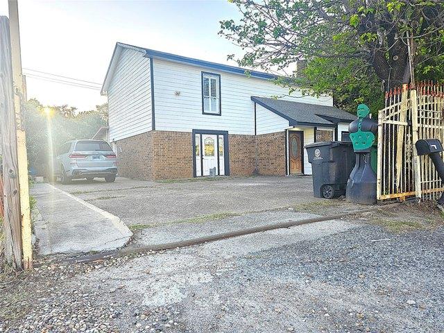 2131 Campbell Rd, Houston, TX 77080