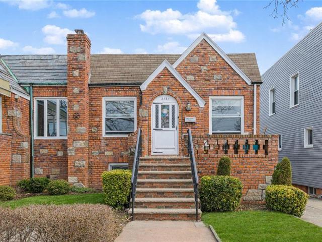 2131 East 36th Street | Compass