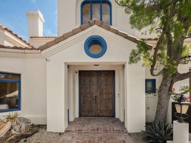 2131 Kew Dr, Los Angeles, CA 90046 | MLS #26680