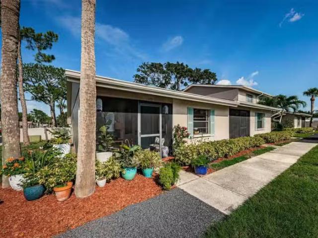 2131 RIDGE RD S APT 112, LARGO, FL 33778 Condo/Townhome For Sa.