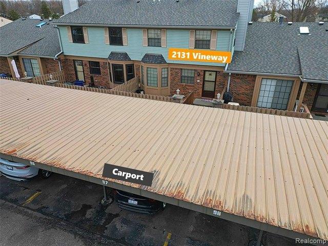 2131 Vine Way Dr Apt 97, Canton, MI 48188