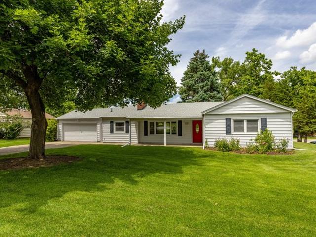 2131 Watrous Ave, Des Moines, IA 50321