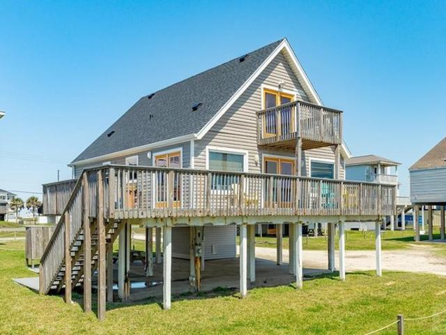 21321 Gulf Dr, Galveston, TX 77554
