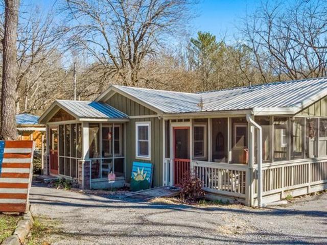 21322 Scenic Dr, Mentone, AL 35984