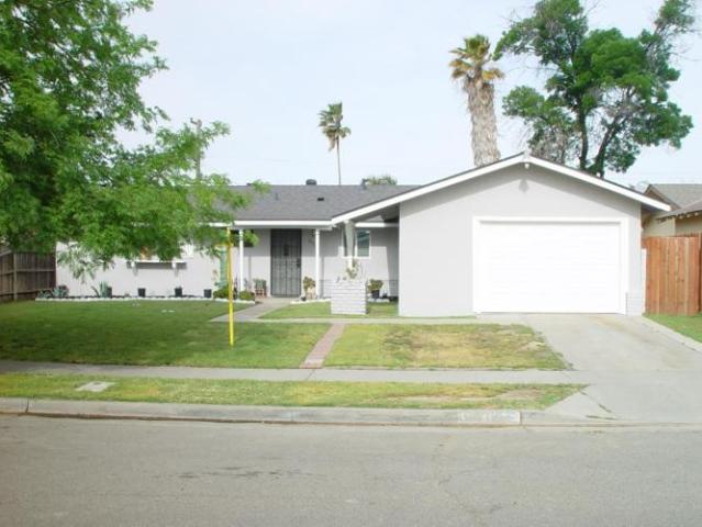 21325 S Wyatt Ave, Riverdale, CA 93656