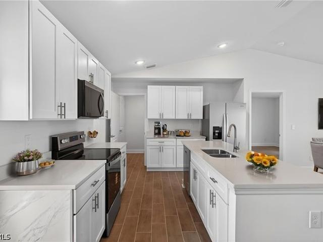 2132 NW 16th Pl, Cape Coral, FL 33993