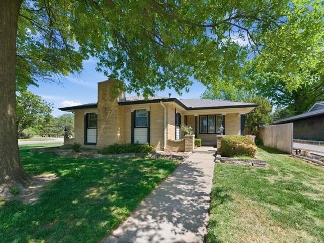 2132 N McComas St, Wichita, KS 67203