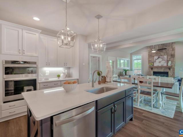 2132 northside dr