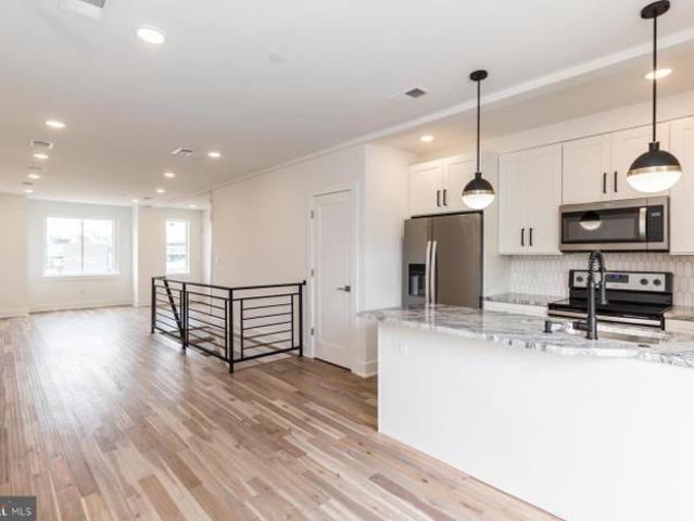 2132 Berges St #2, Philadelphia, PA 19125