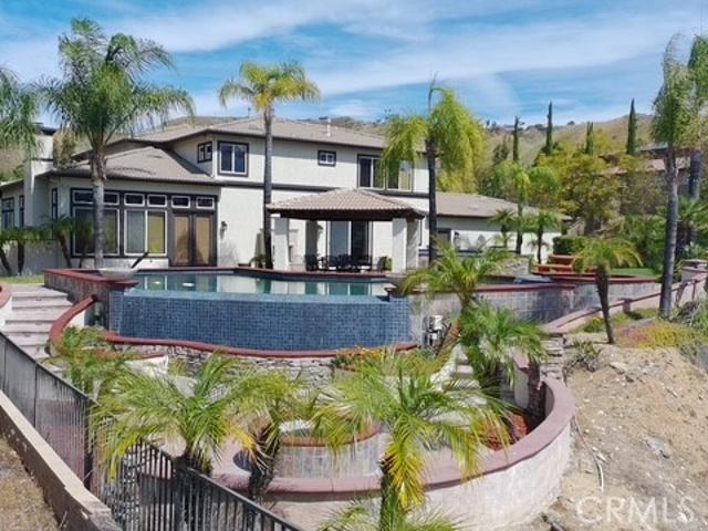 2132 Horse Trail Dr, Redlands, CA 92373 | MLS #IG26075 | Compass