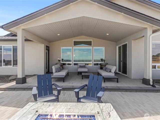 2132 Legacy Lane