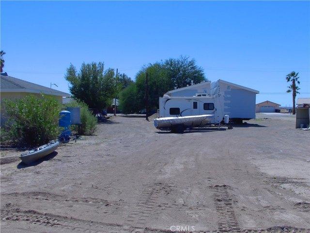 2132 Riviera Dr, Blythe, CA 92225