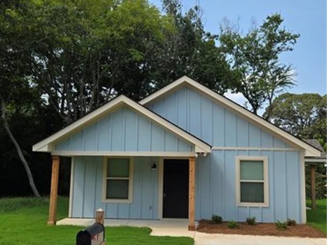 2132 4th St E, Tuscaloosa, AL 35404