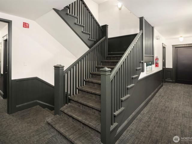 2132 5th Ave, Unit 8, Seattle, WA 98121 | MLS #2500 | Compass