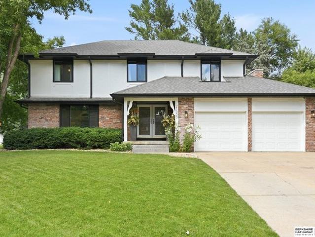 21330 Brentwood Rd, Omaha, NE 68022