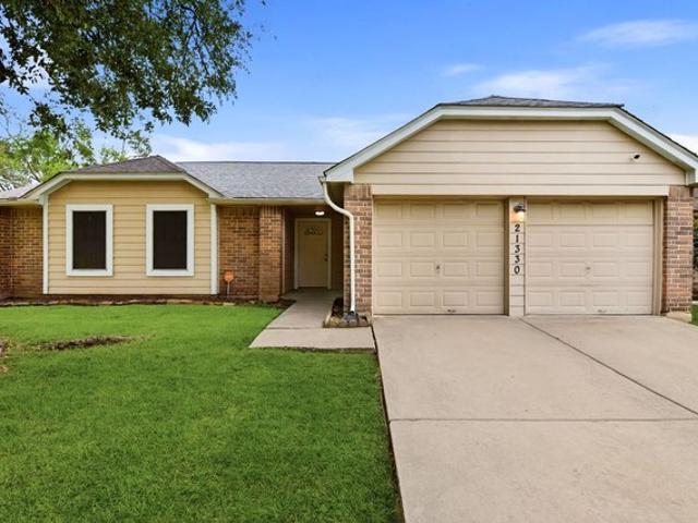 21330 Golden Dove Dr, Spring, TX 77388