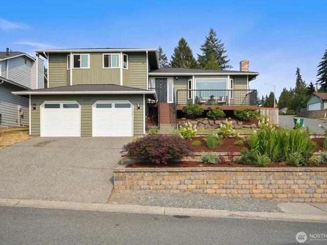 21331 9th Pl W, Lynnwood, WA 98036
