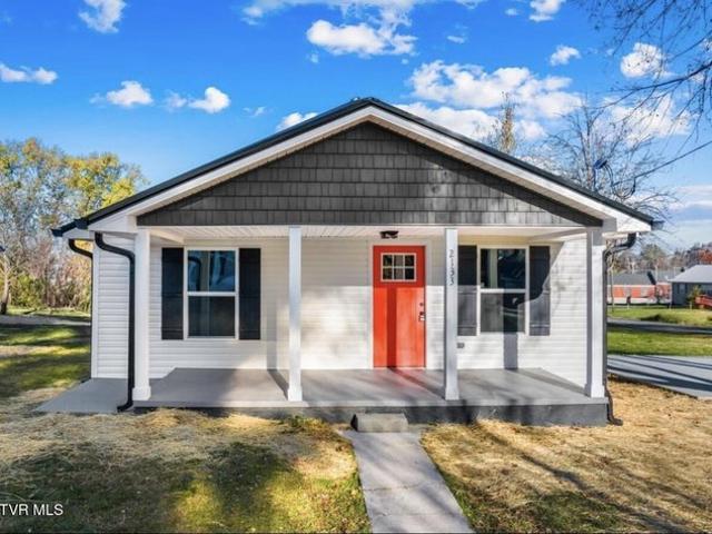 2133 Magnolia Ave, Morristown, TN 37814