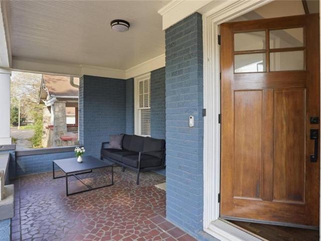 2133 Cascade Road