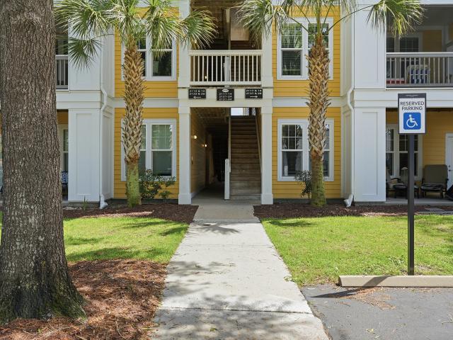 2133 Chatelain Way