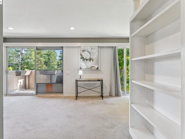 2133 Donald Dr 18