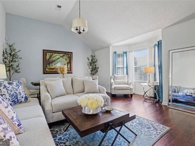 2133 Eagles Nest Circle