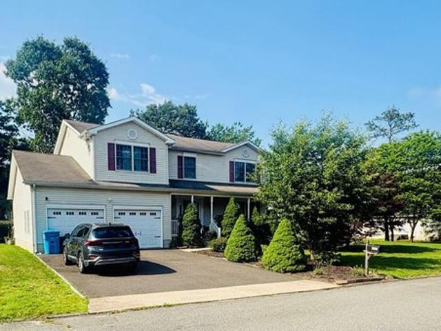 2133 Fourth Ave, Toms River, NJ 08757