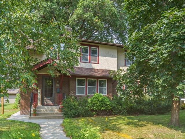 2133 Goodrich Ave, Saint Paul, MN 55105