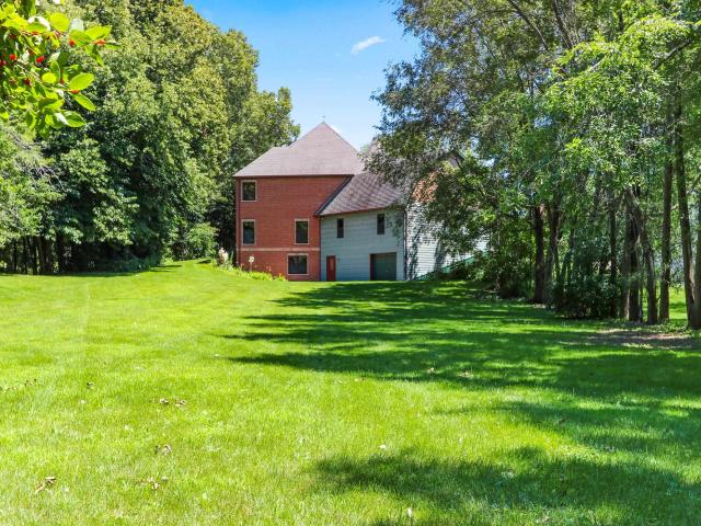 2133 PALMER Court