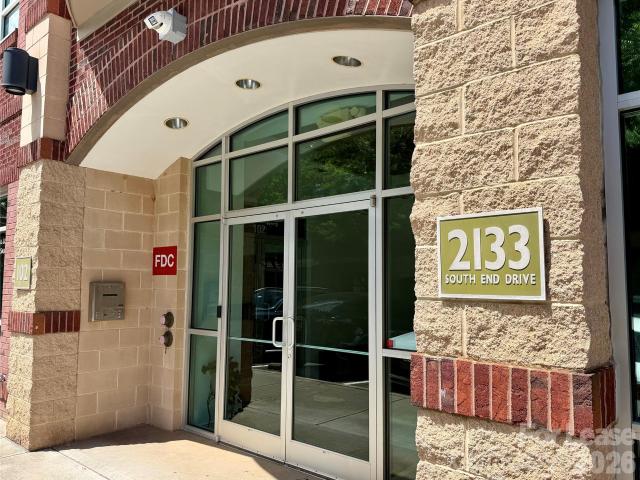 2133 Southend Drive # 303