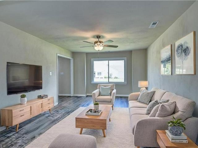 2133 Weybridge DR