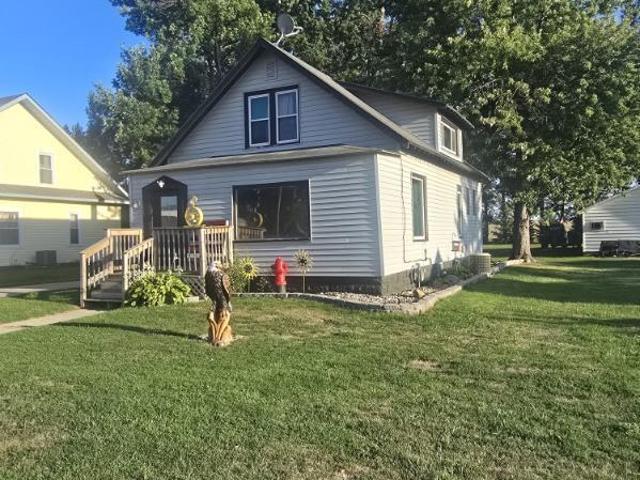 213 3rd Street W