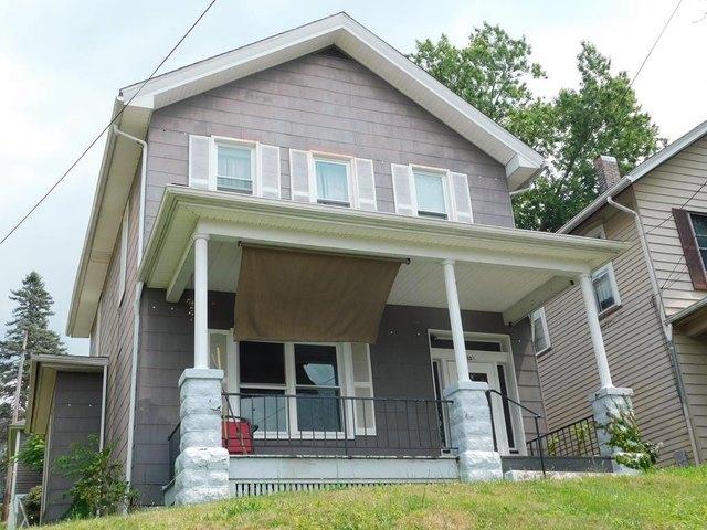 213 1/2 Hoffman Ave, Oil City, PA 16301