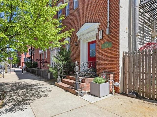 213 14th St Apt 2E, Hoboken, NJ 07030